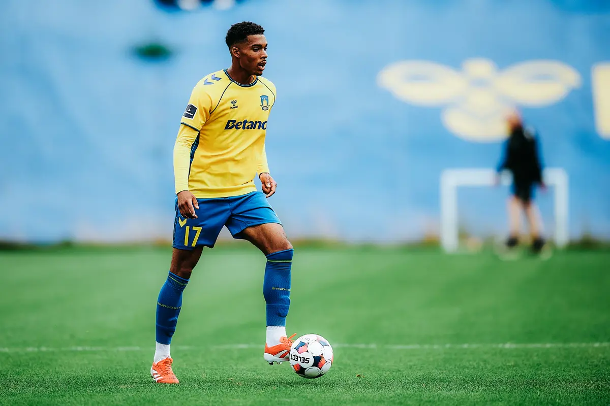 Brøndby IF sælger Justin Che til New York Red Bulls