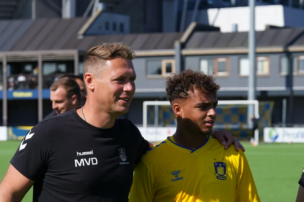 U19-cheftræner Menno van Dam skifter til AaB