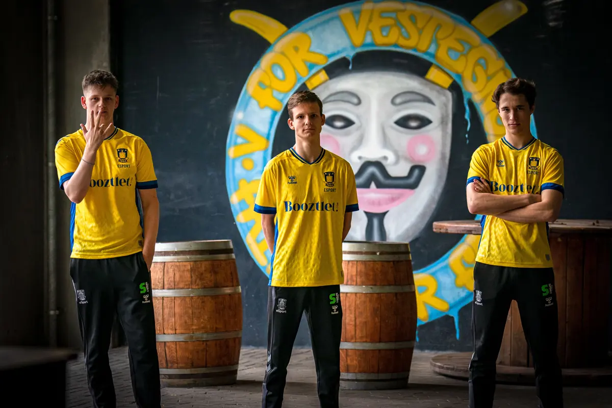 FIFA- og Counter-Strike-holdet skal spille vigtige turneringer i weekenden